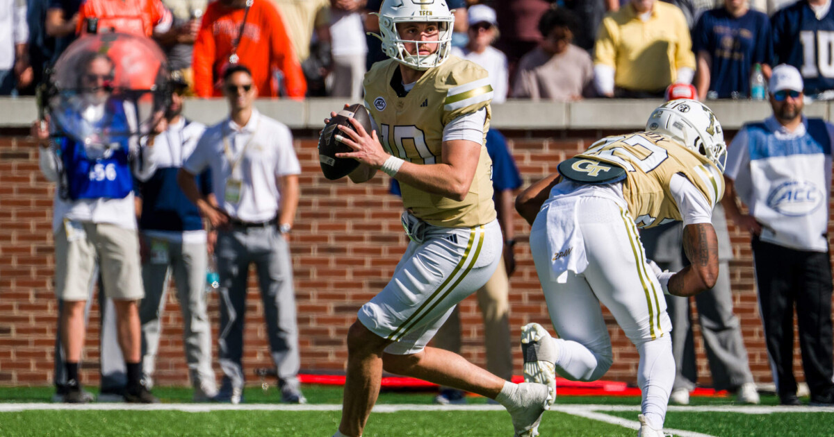 King Named Semifinalist for Maxwell Award – Football — Georgia Tech ...