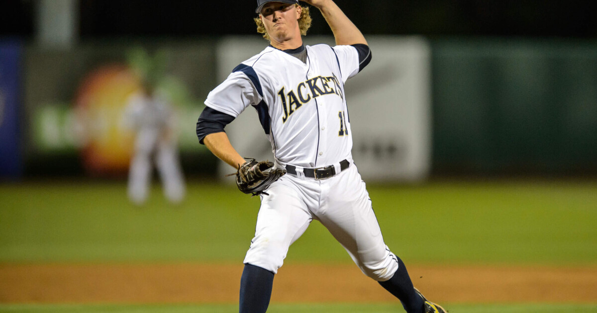 Sam Clay Makes Big League Debut against Braves – Baseball — Georgia ...