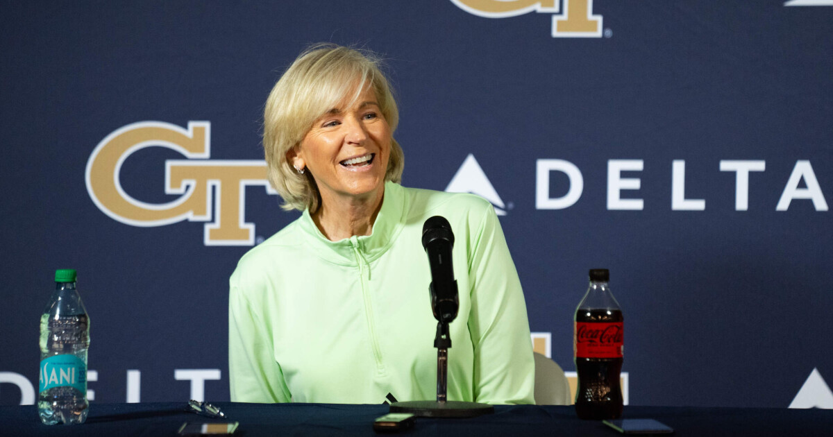 VIDEO: Nell Fortner Retirement Press Conference – Women's Basketball ...