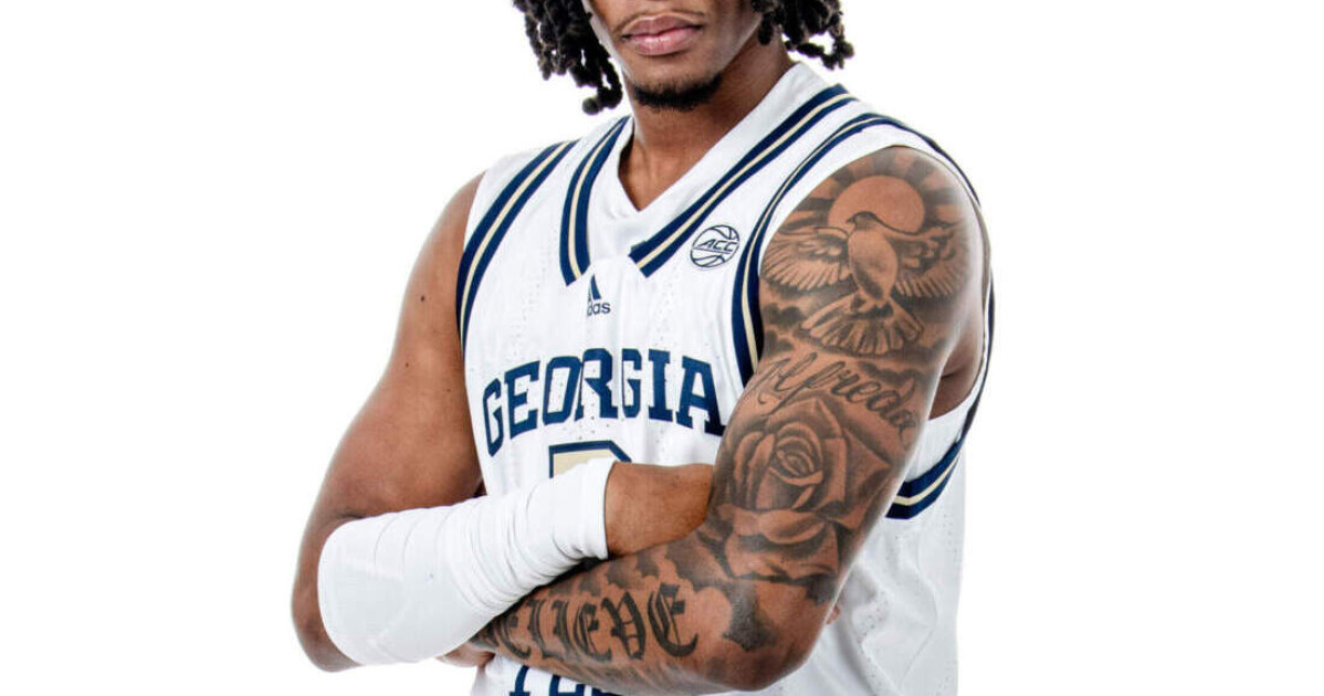 VIDEO: Checking In With Javian McCollum – Men's Basketball — Georgia ...