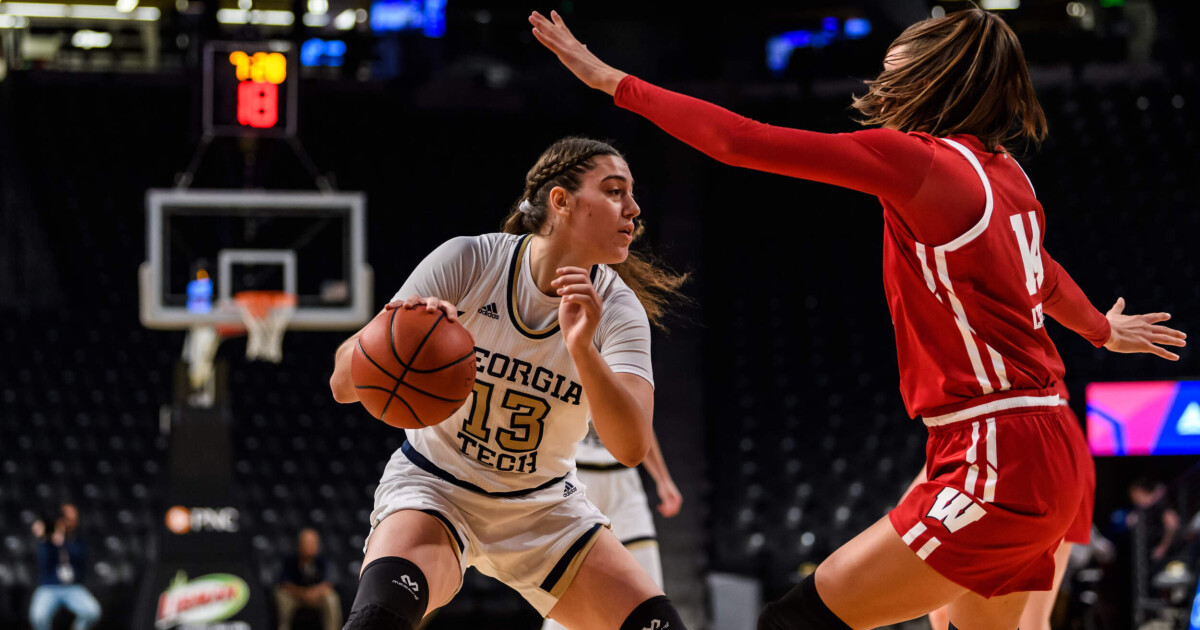 Jackets Sting Badgers in Big Ten/ACC Challenge, 60-41 – Women's ...