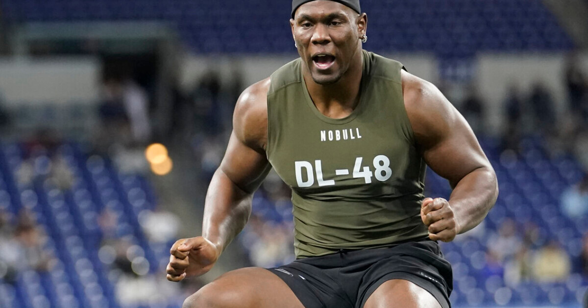 White, Thomas Excel at NFL Combine – Football — Georgia Tech Yellow Jackets
