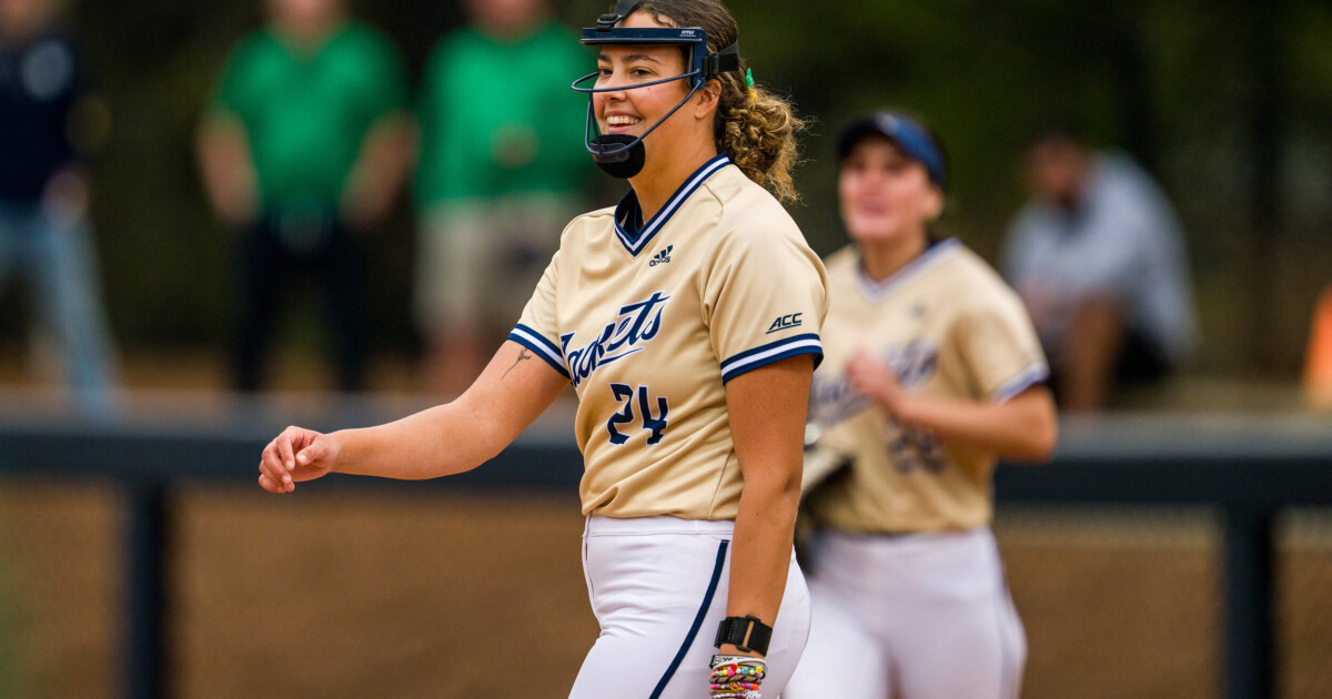 Tech Takes Down Tar Heels – Georgia Tech Yellow Jackets