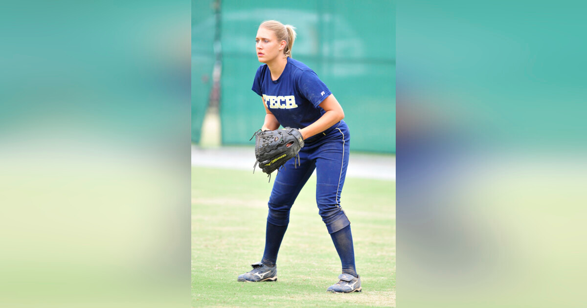 Jessica Sinclair Photo Gallery – Georgia Tech Yellow Jackets