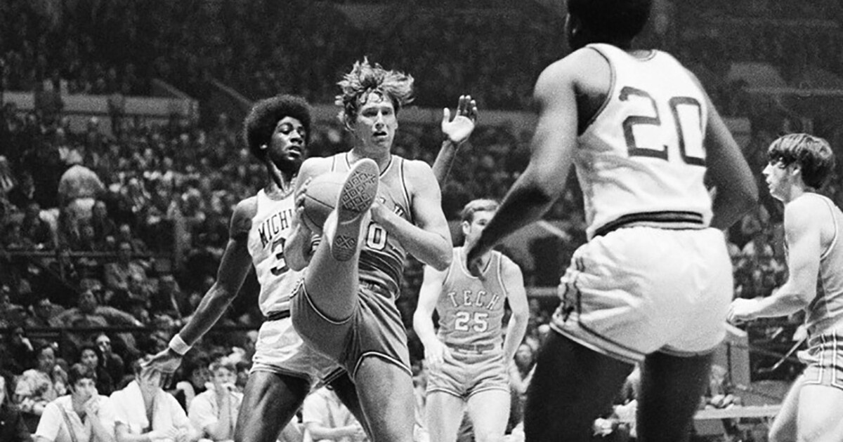 Behind the Banner: Rich Yunkus – Men's Basketball — Georgia Tech Yellow ...