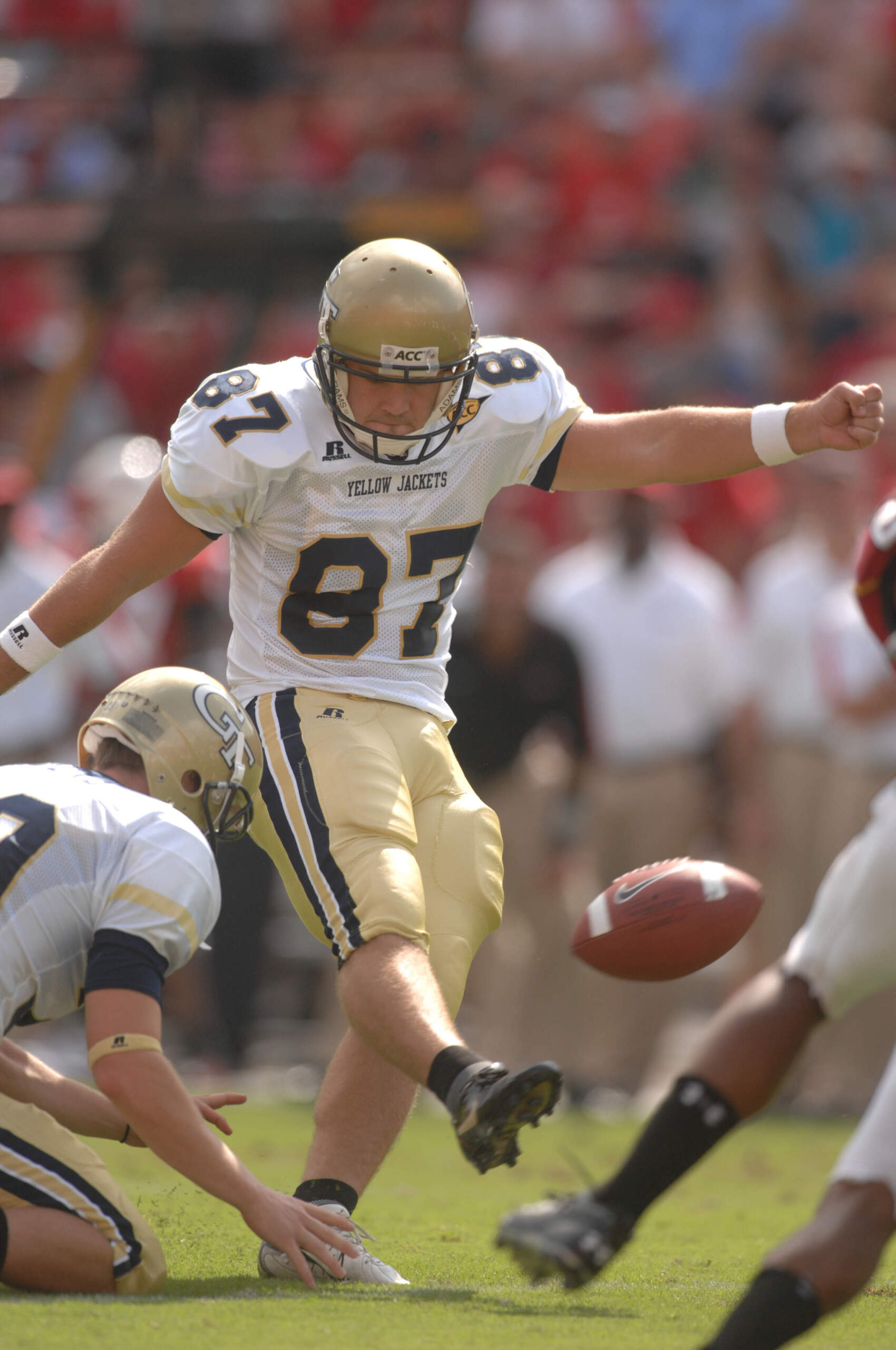 Travis Bell: Football (2004-07) – Athletics — Georgia Tech Yellow Jackets
